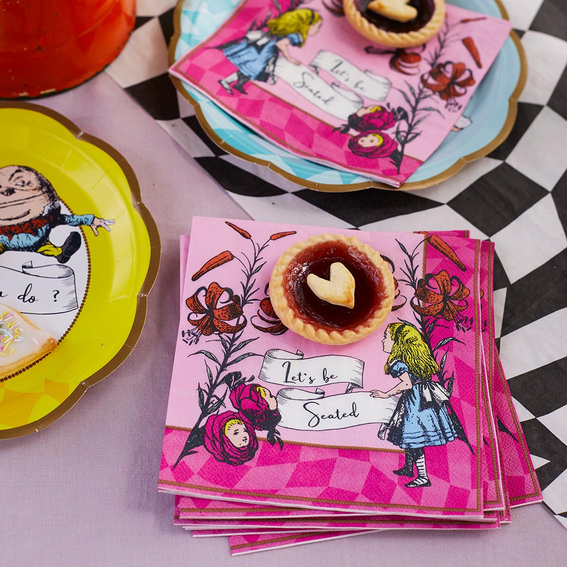 Alice in Wonderland Bright Pink Paper Napkins - 20 Pack – Talking ...