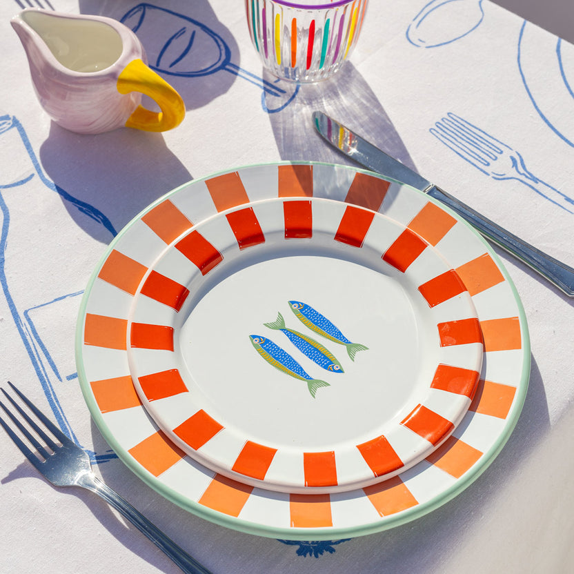 Fish Enamel Plate - 20cm – Talking Tables UK Public