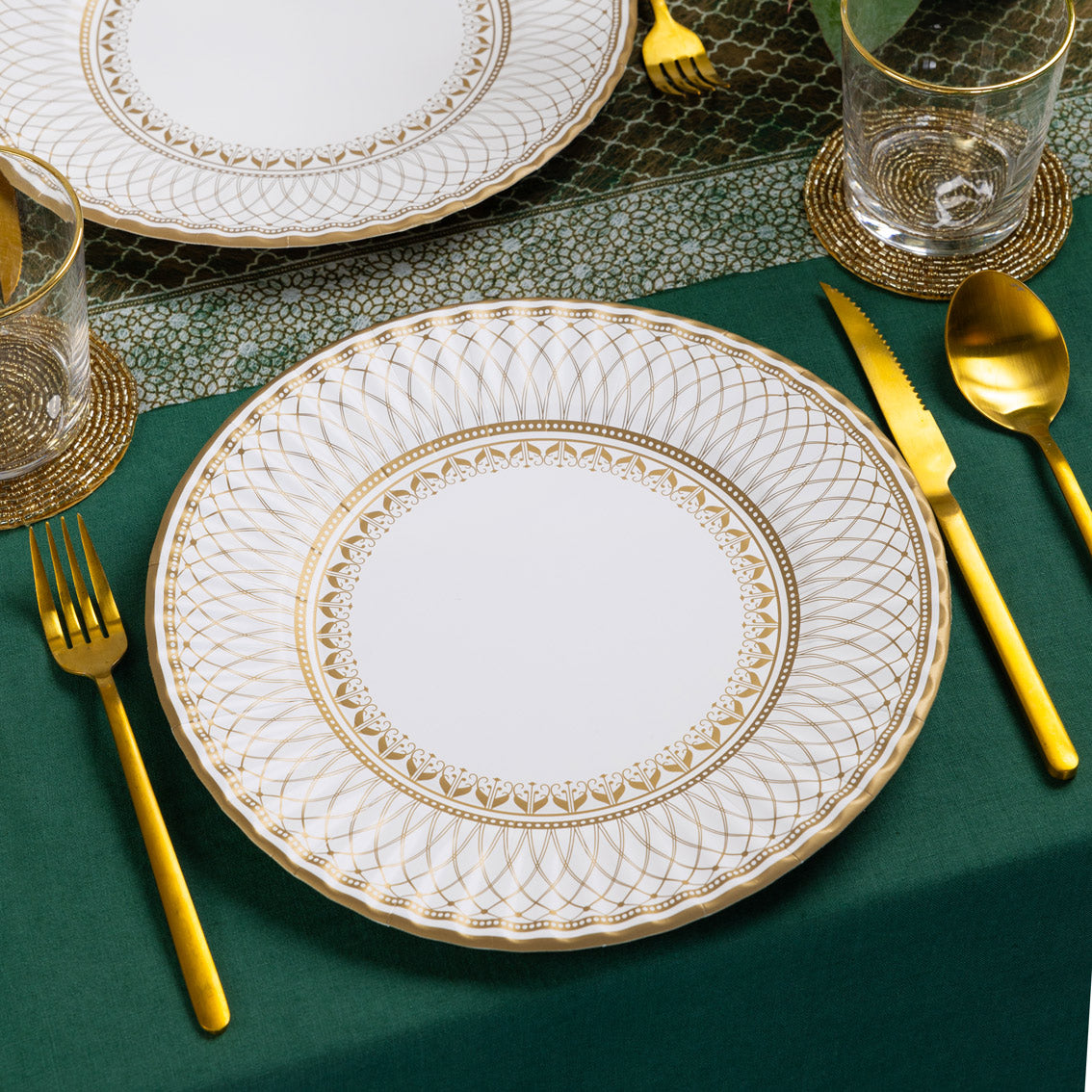 Vintage Gold Large Paper Plates - 24 Pack – Talking Tables UK Public