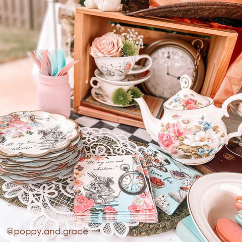 Truly Alice Teapot Bunting - Talking Tables - Talking Tables UK