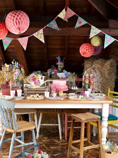 Floral Pink, Blue & Yellow Paper Bunting - Talking Tables UK
